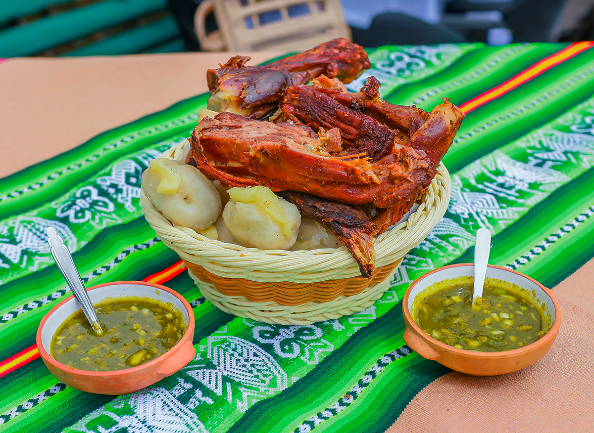 Vive la Magia del Festival de Tinajani 2025: Cultura, Danzas y ...